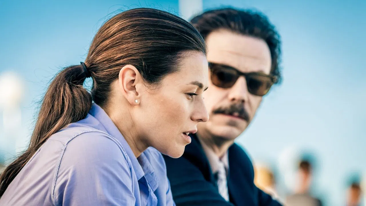 Deep Water ( S01E01) subtitles | AIO Subtitle PRO